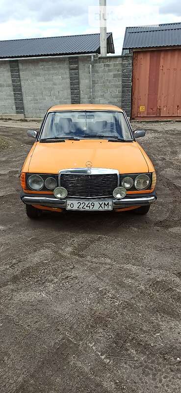 AUTO.RIA – Продам Мерседес-Бенц Е-Клас 1980 дизель 2.4 седан бу у ...