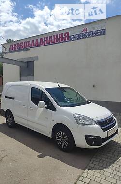 AUTO.RIA – Продам Пежо Партнер long 2017 : 10600 $, Бердичів