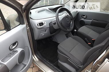 AUTO.RIA – Продам Рено Гранд Модус 2010 дизель 1.5 мікровен бу у ...