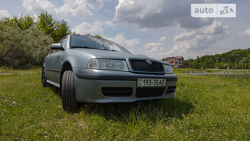 AUTO.RIA – Продам Шкода Октавія 2003 (19370AE) бензин 1.6 ліфтбек бу у Дніпрі, ціна 4300 ...