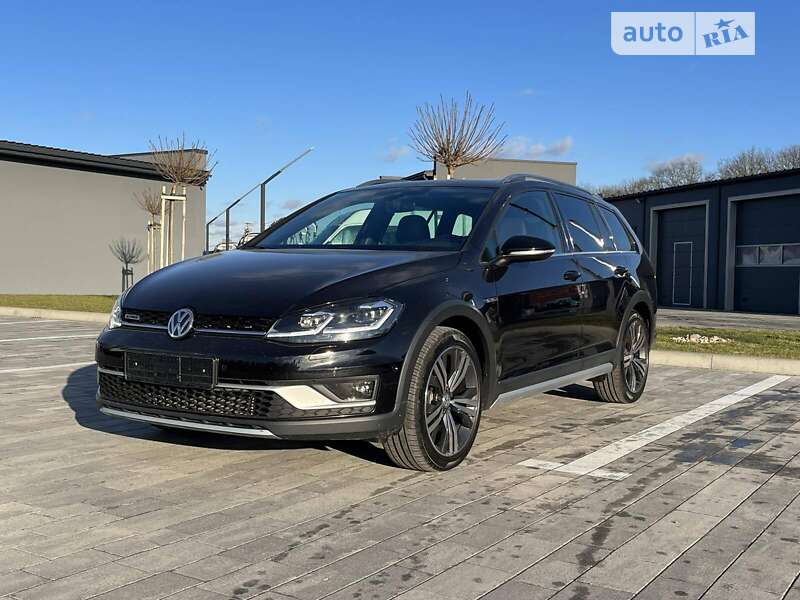 AUTO.RIA – Продам Фольксваген Гольф Оллтрек 2020 дизель 2.0 універсал ...