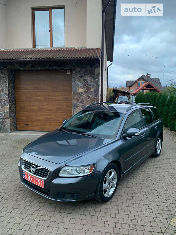 AUTO.RIA – Продам Вольво В50 2010 дизель 1.6 універсал бу у Стрию, ціна 7399 $ YV1MW76F2B2591141